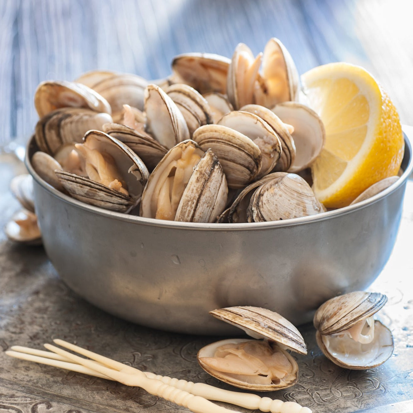 Half-Shelled Clams | Sweet, Juicy & Perfect for Seafood Dishes – Tom ...